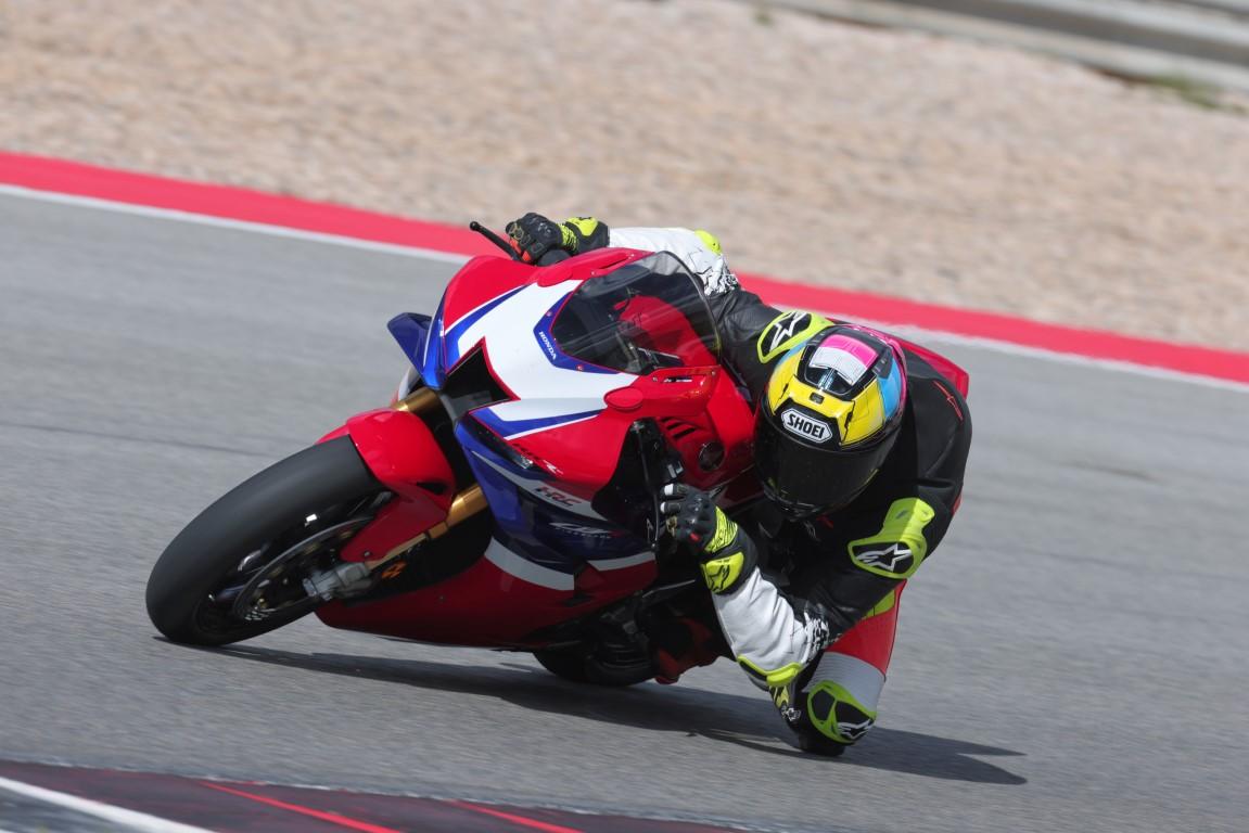 HONDA CBR1000 RR-R Fireblade 2024 | Prueba / Ficha técnica / Precio