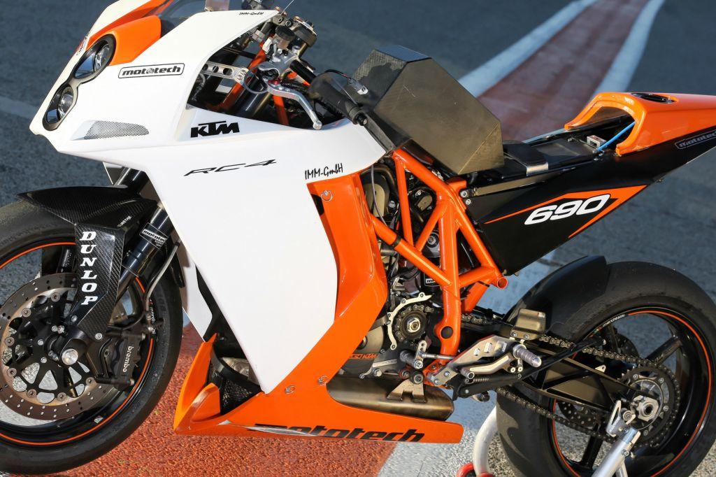 KTM RC4 690R Mototech