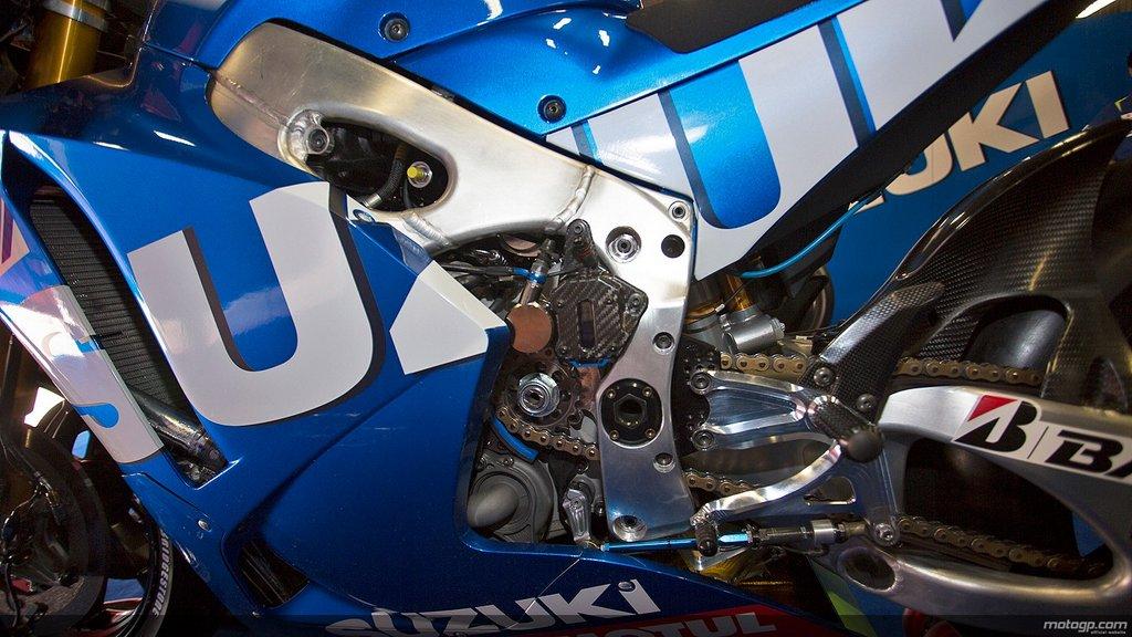 Fotos Suzuki GSV-R 2015 MotoGP