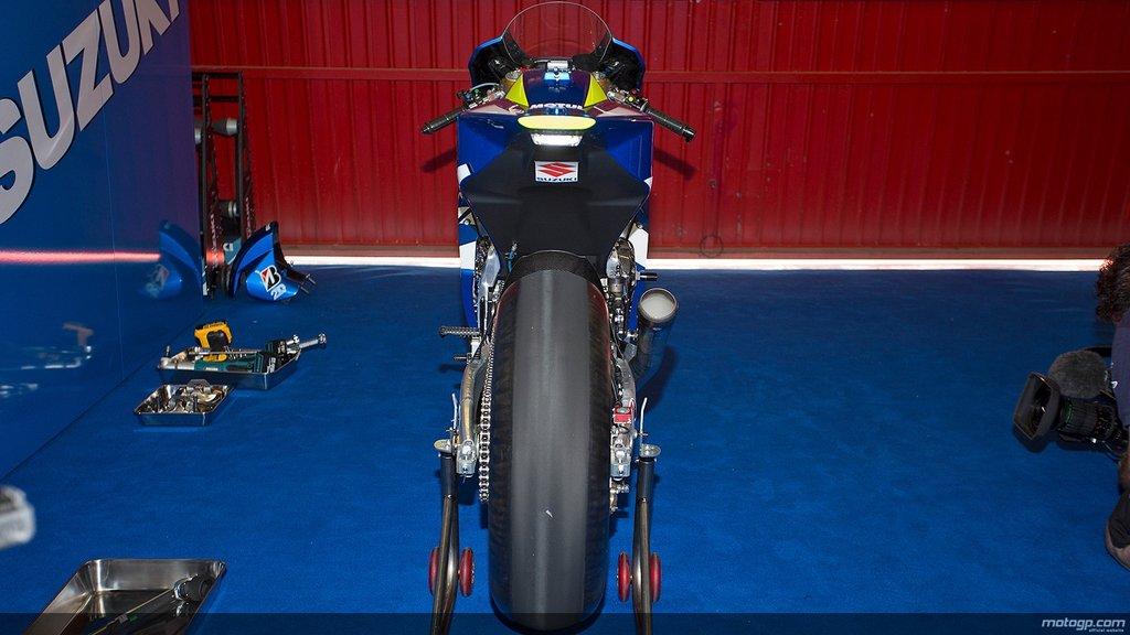 Fotos Suzuki GSV-R 2015 MotoGP