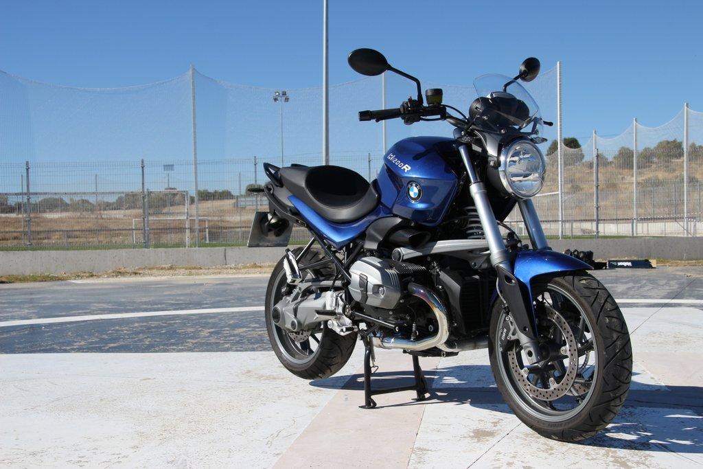 Prueba BMW R 1200 R 2013: la maxi-naked bávara