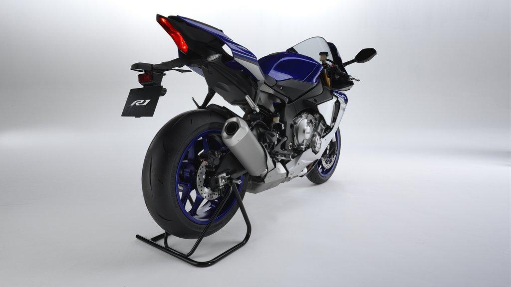 Yamaha YZF R1 2015: datos, vídeo y fotos oficiales