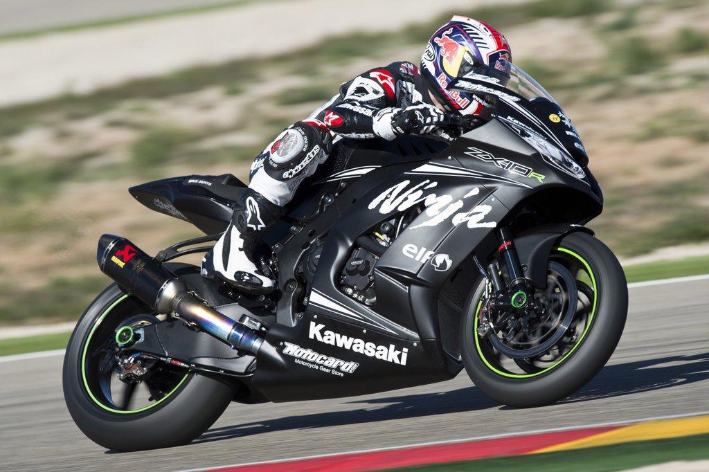 Jonathan Rea debuta en Aragón con la Kawasaki ZX-10R 2015