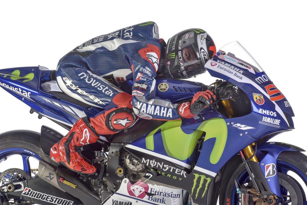 Fotos Movistar Yamaha MotoGP 2015 - Yamaha M1, Valentino Rossi y Jorge ...
