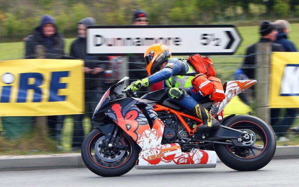John Hinds: el doctor de las Road Races