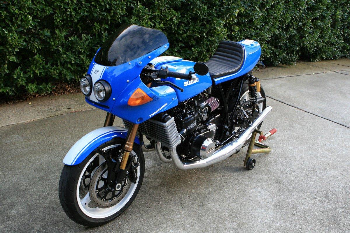 Suzuki GT 750 Café Racer Threesome