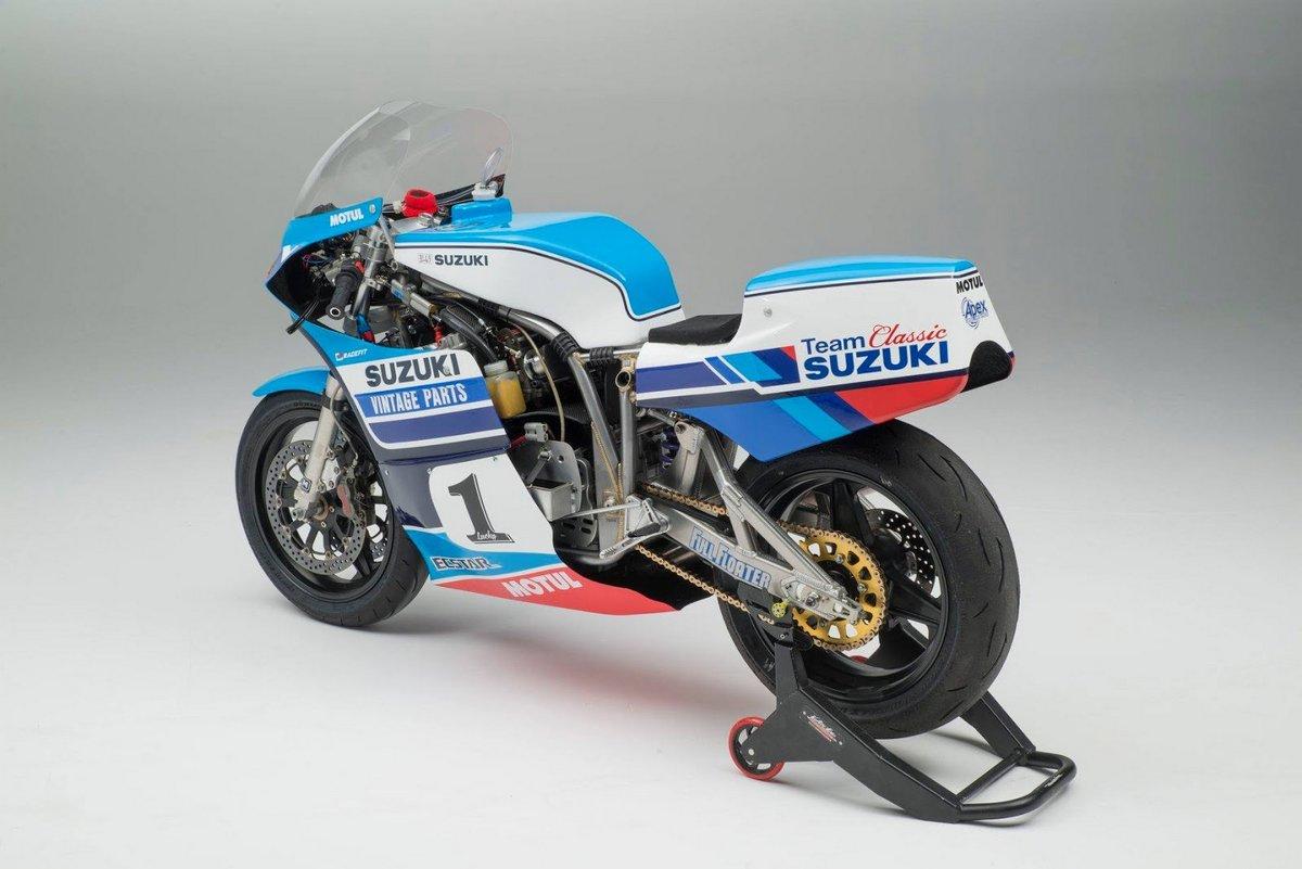 Suzuki XR69 by Team Classic Suzuki