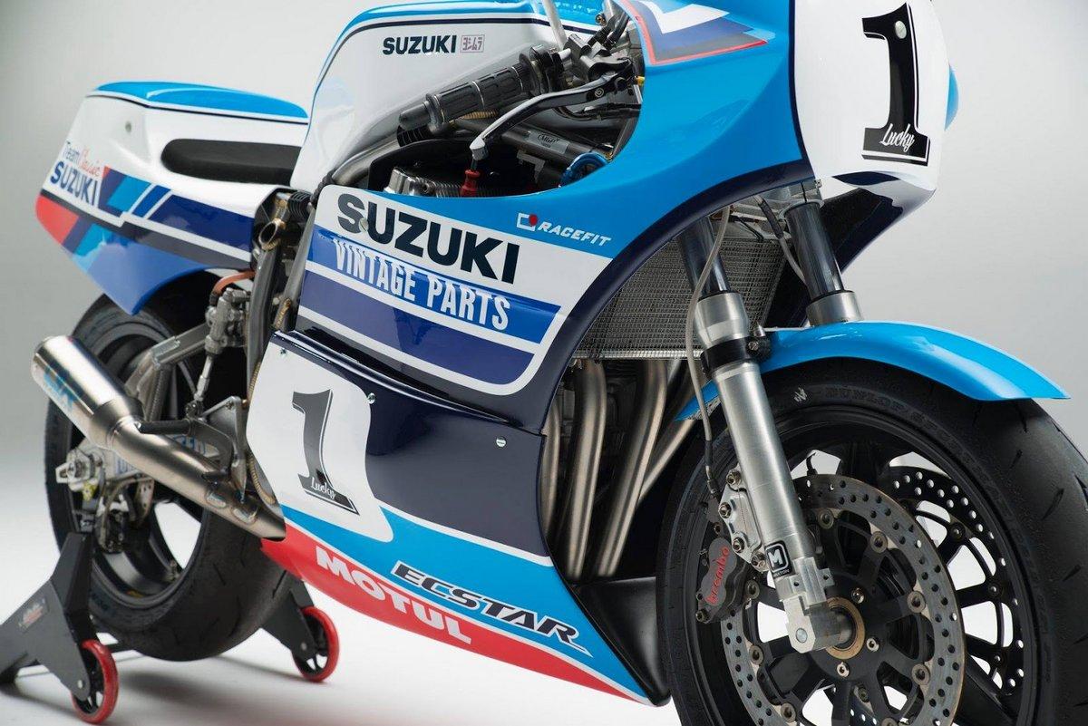 Suzuki XR69 by Team Classic Suzuki