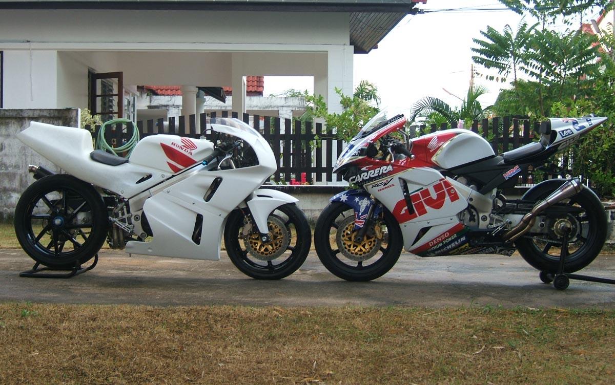 Honda RVF400 NC35 Stoner Réplica